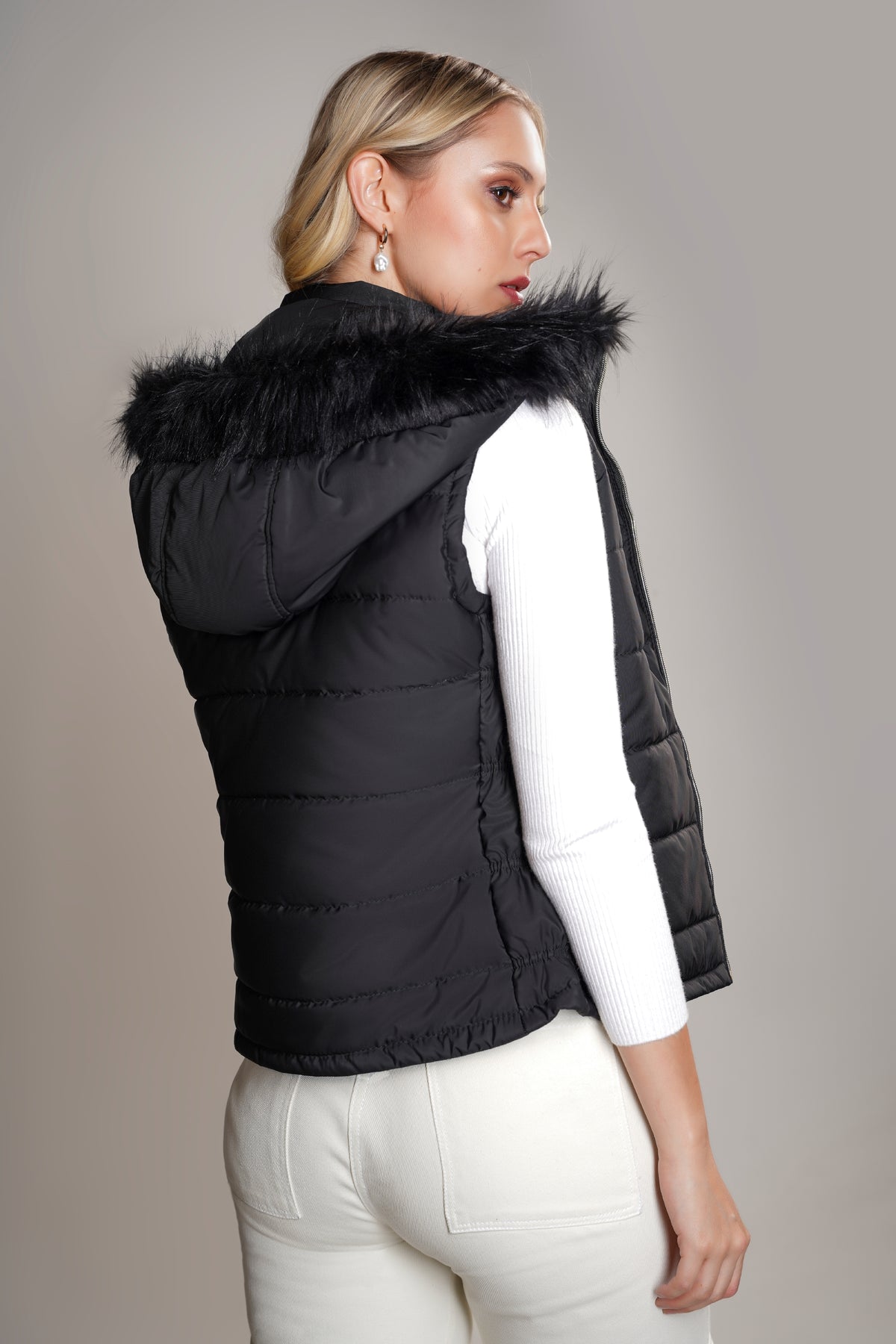 Chaleco impermeable ajustado Olivia | LINAJE REAL STORE